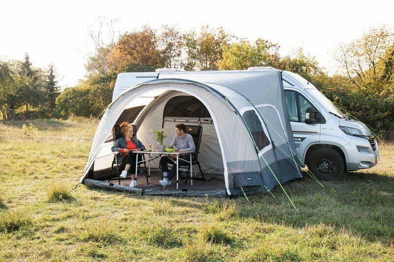 Karavan Autodom-shop, Moskova, foto