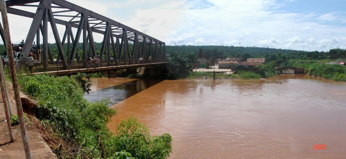 Unutulmaz olayların yeri Mbuji-Mayi Bridge, Mbuji‑Mayi, foto