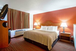 Quality Inn Aberdeen (Florida, Indian River County, 6th Ave SE), otel  Aberdeen'den