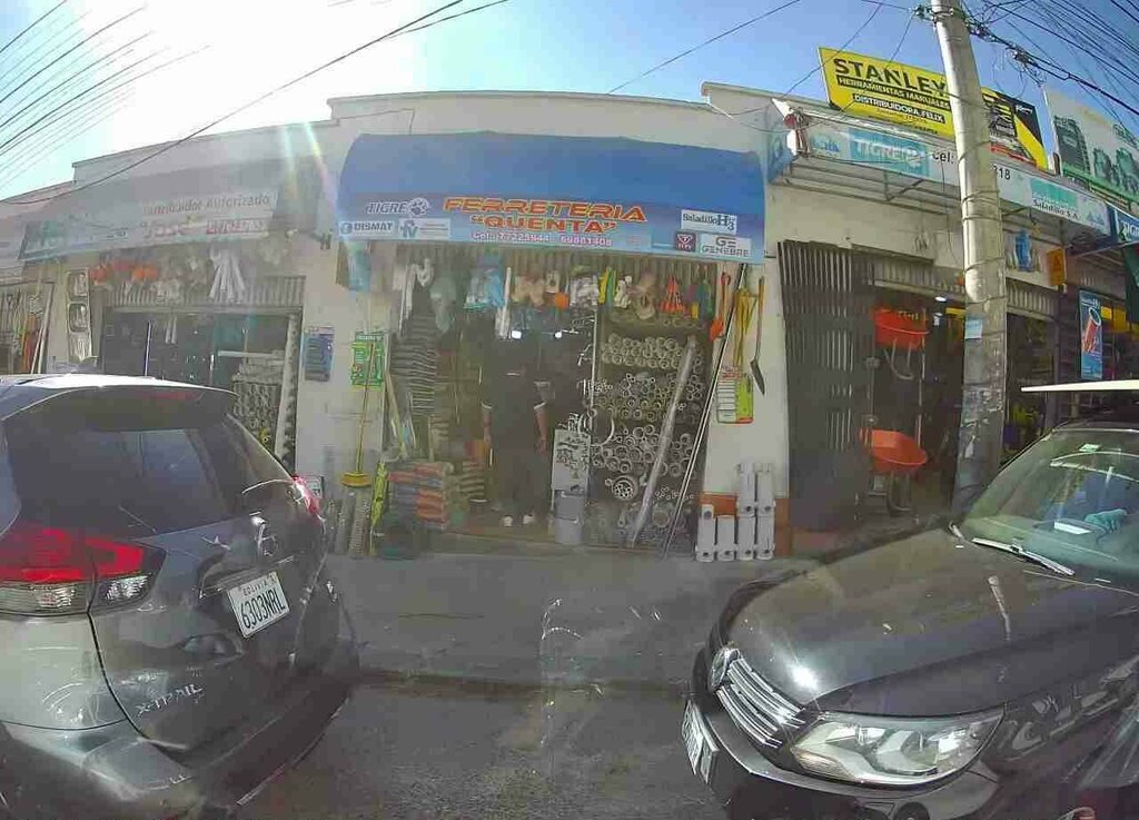 Yapı mağazası Quenta Hardware Store, La Paz, foto