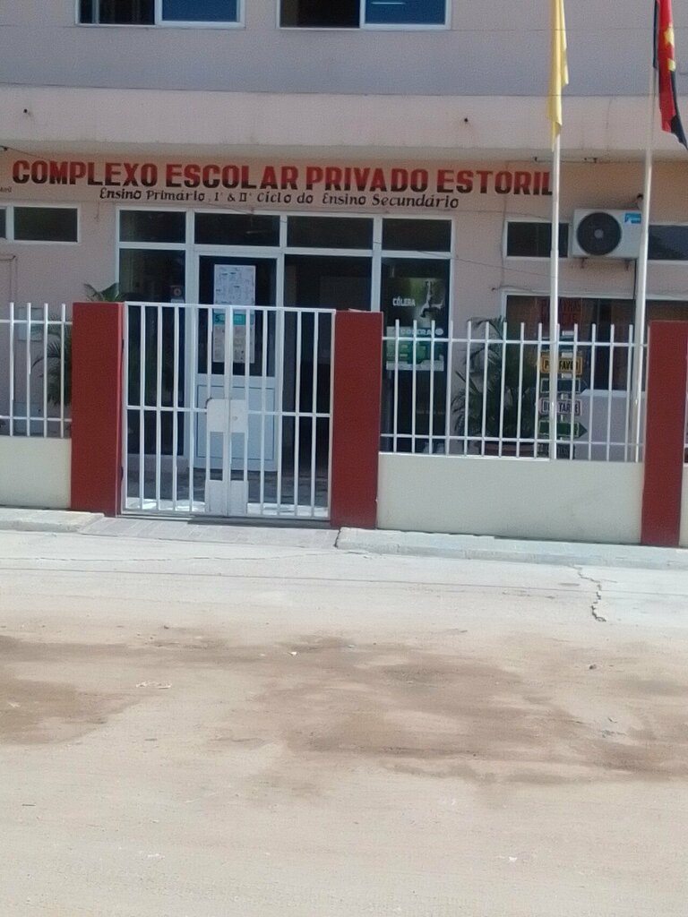 Yüksekokul Colégio, Loanda, foto