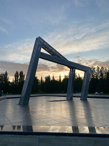 Fountain (Republic of Tatarstan, Nizhnekamsk, Lemaeva Square), çeşme  Nijnekamsk'tan (Tüben Kama'dan)
