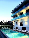 Corona Palace (Pionerskaya ulitsa No:61, selo Kabardinka), otel  Krasnodarski krayından