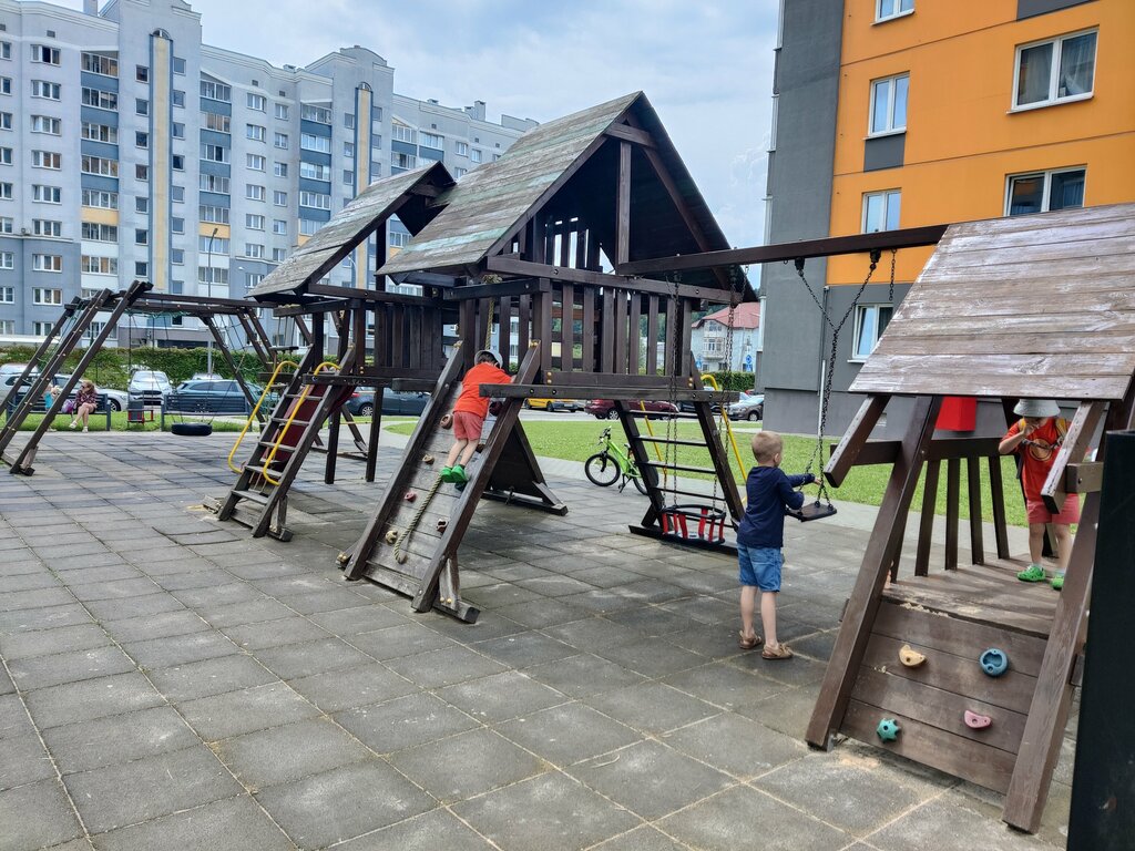 Oyun alanı Playground, Minskaya oblastı, foto