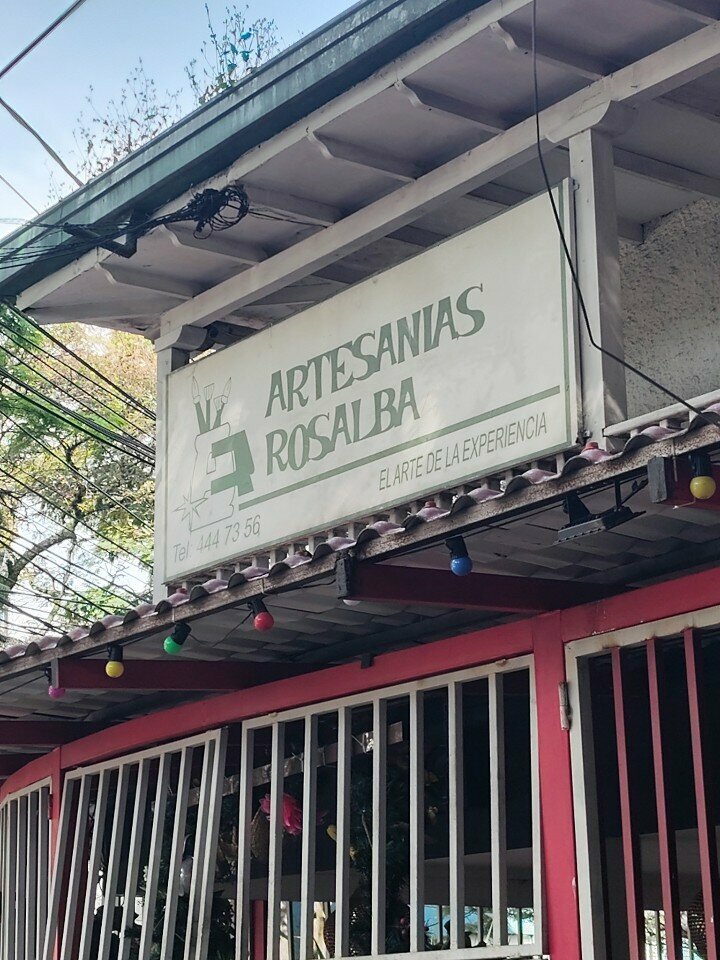 Mini-market Artesanias Rosalba, Medellin, foto