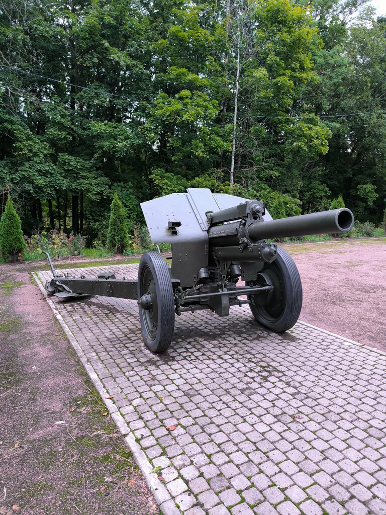 Teknoloji anıtı 122-мм дивизионная гаубица М-30 образца 1938 года, Saint‑Petersburg ve Leningradskaya oblastı, foto