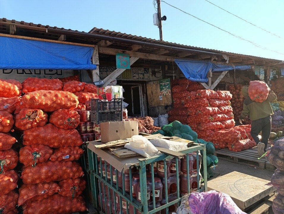 Toptan sebze ve meyve satışı Овощи и фрукты оптом, Barnaul, foto