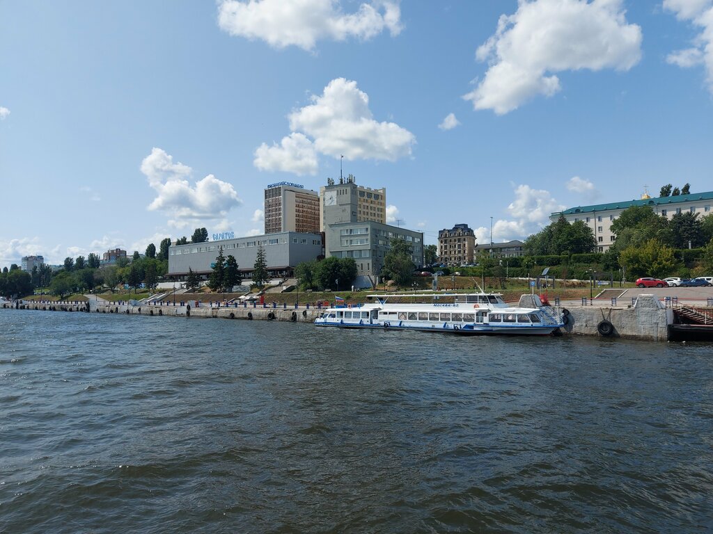 Tekne kiralama Касса прогулочных теплоходов, Saratov, foto