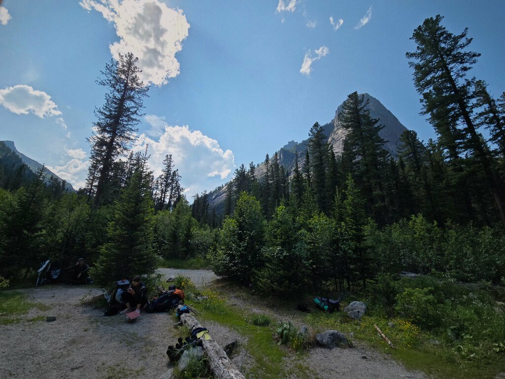 Kamp alanları Кемпинг Стрелка, Krasnoyarski krayı, foto
