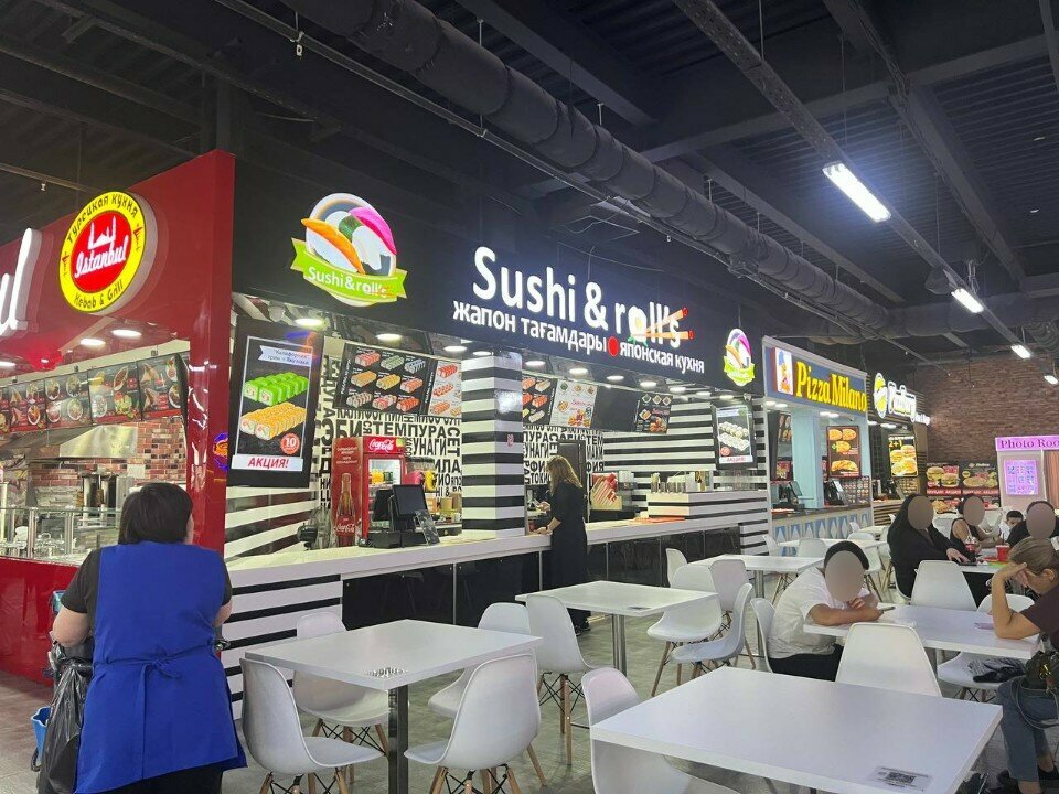 Suşi restoranı Sushi & Roll's, Astana, foto