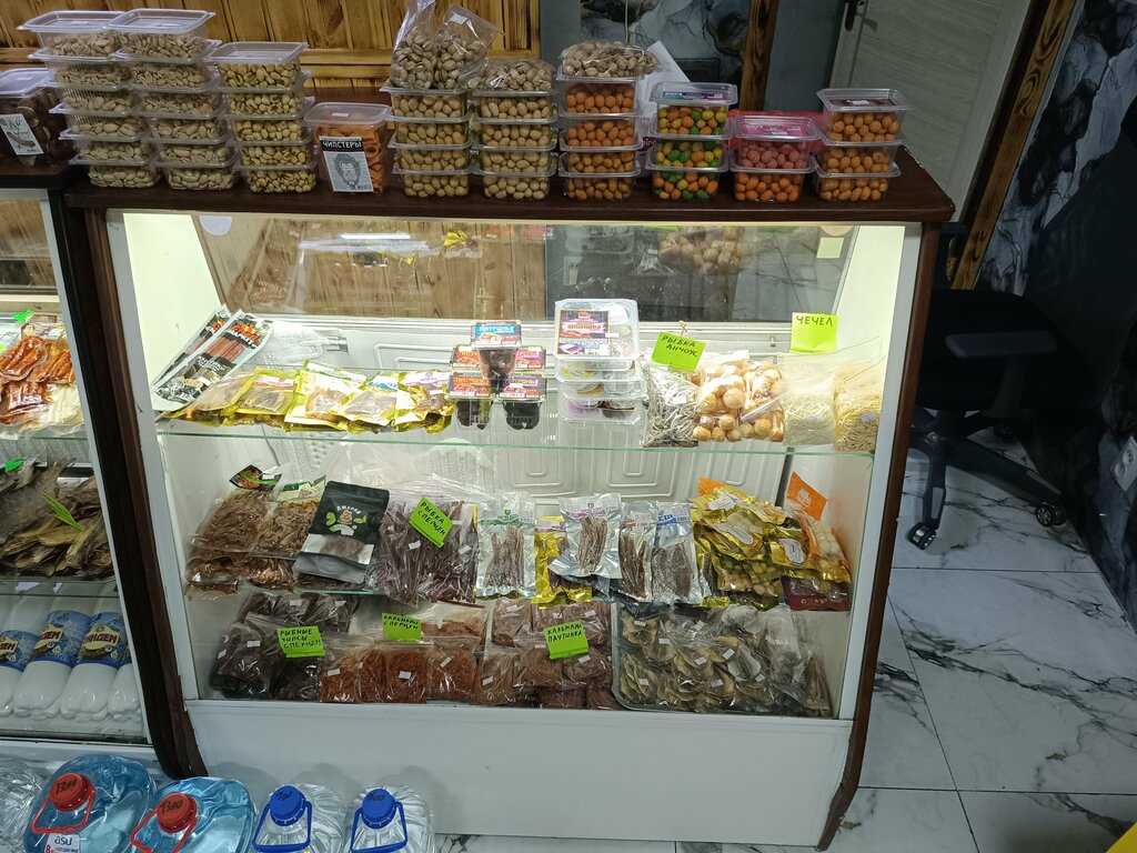 Bira dükkanı Kega Bar, Almatı, foto