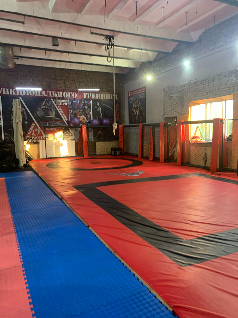 Spor kulüpleri Drastamat dojo, Novokuznetsk, foto