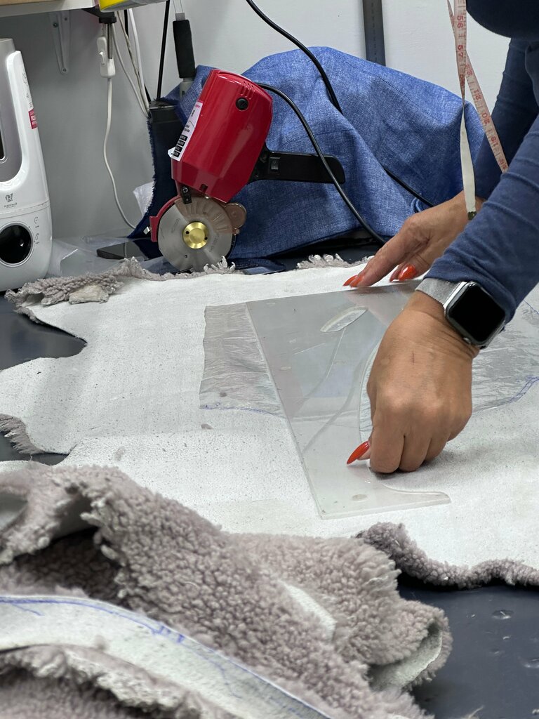 Kıyafet tamiri Ателье на Конаковском, Moskova, foto