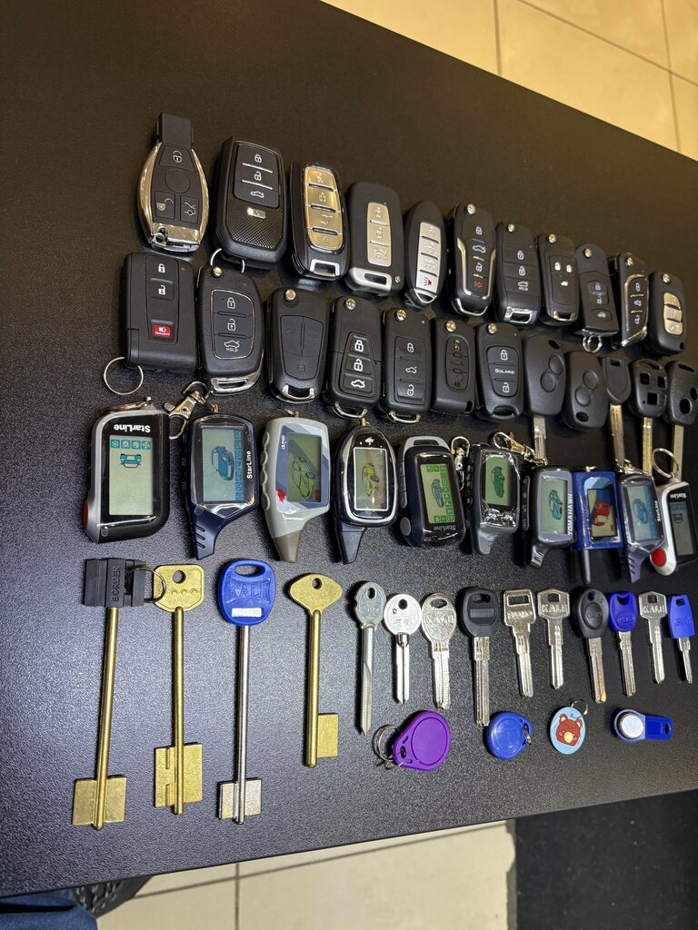 Araba anahtarları Master key, Çeliabinsk, foto