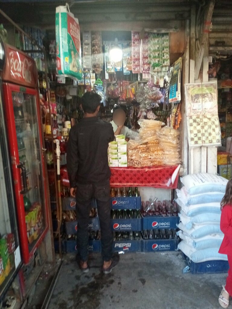 Büyük mağazalar Agha Jan general store, Karaçi, foto