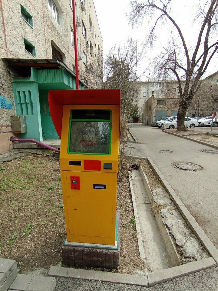 Ödeme terminali Qiwi, Almatı, foto