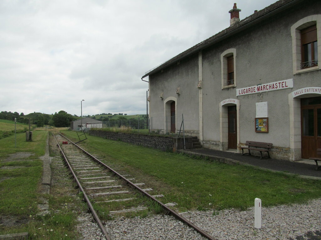 Tren istasyonu Lugarde - Marchastel, , foto