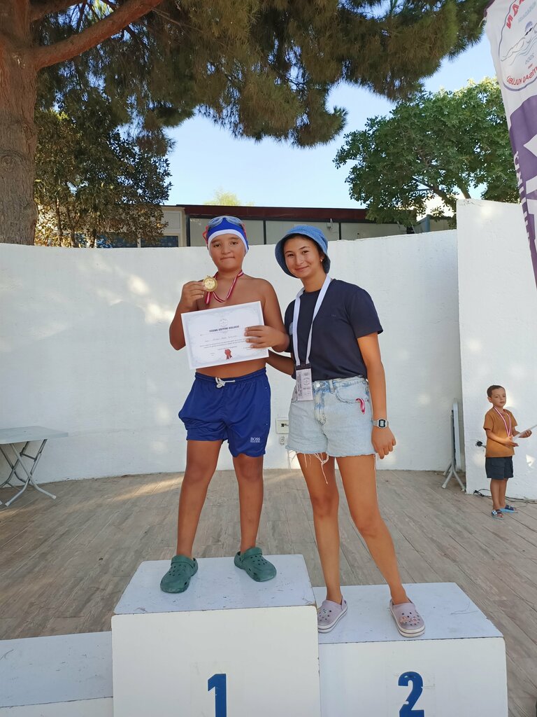 Yüzme havuzları Iceman Swimming Club, Kuşadası, foto