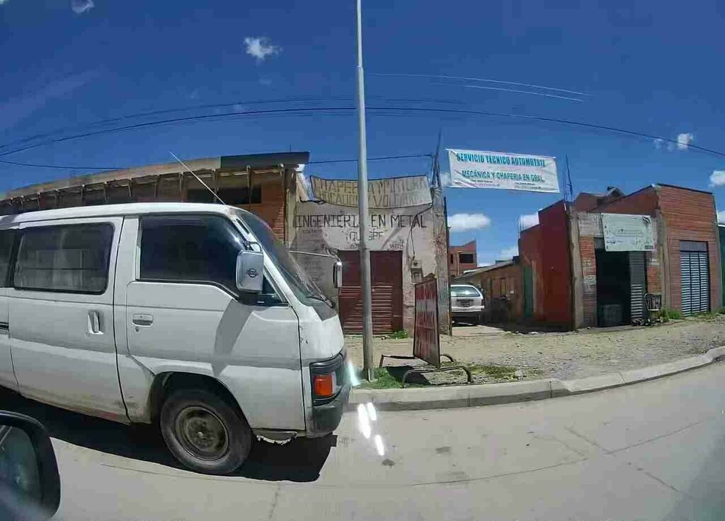 Oto döşeme Automotive Technical Service, El Alto, foto