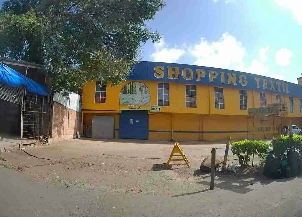 Mefruşat Fabrics, Santa‑Krus, foto