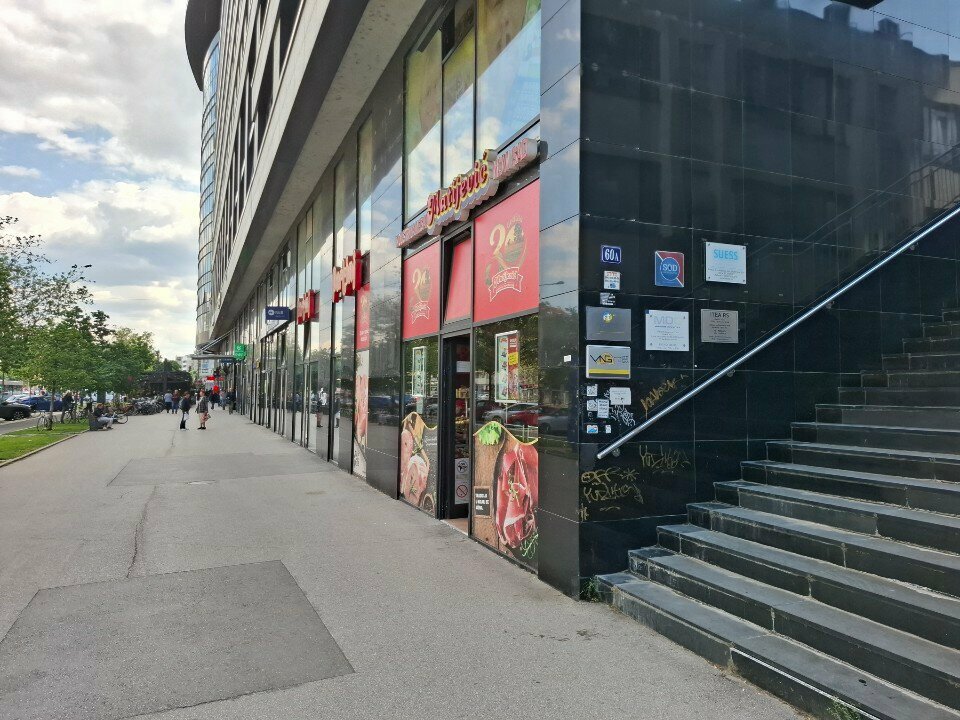 Ücretli veri tabanları Massdata Commerce, Novi Sad, foto