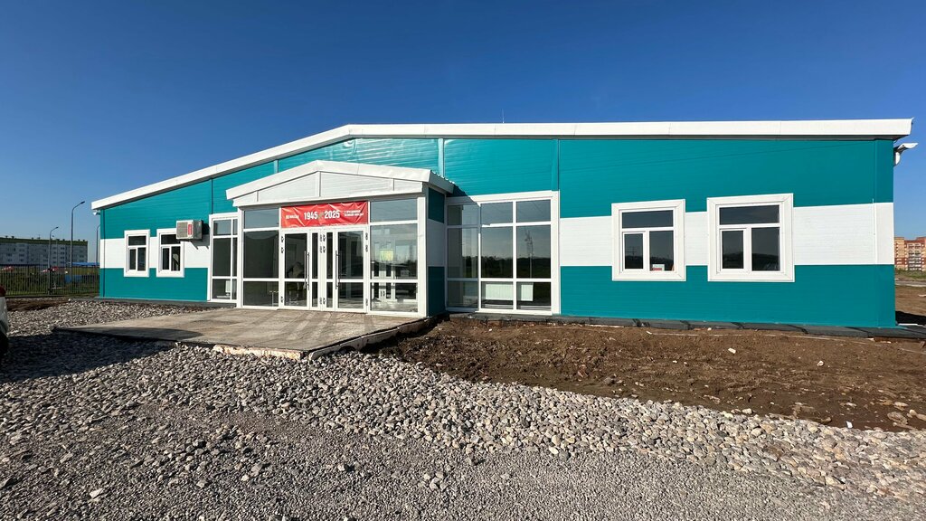 Çok amaçlı spor tesisleri Модульный спортзал Фролы, Permski krayı, foto