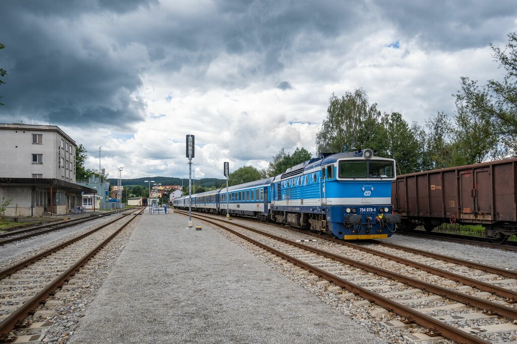 Tren istasyonu Kajov, Güney Bohemya Bölgesi, foto