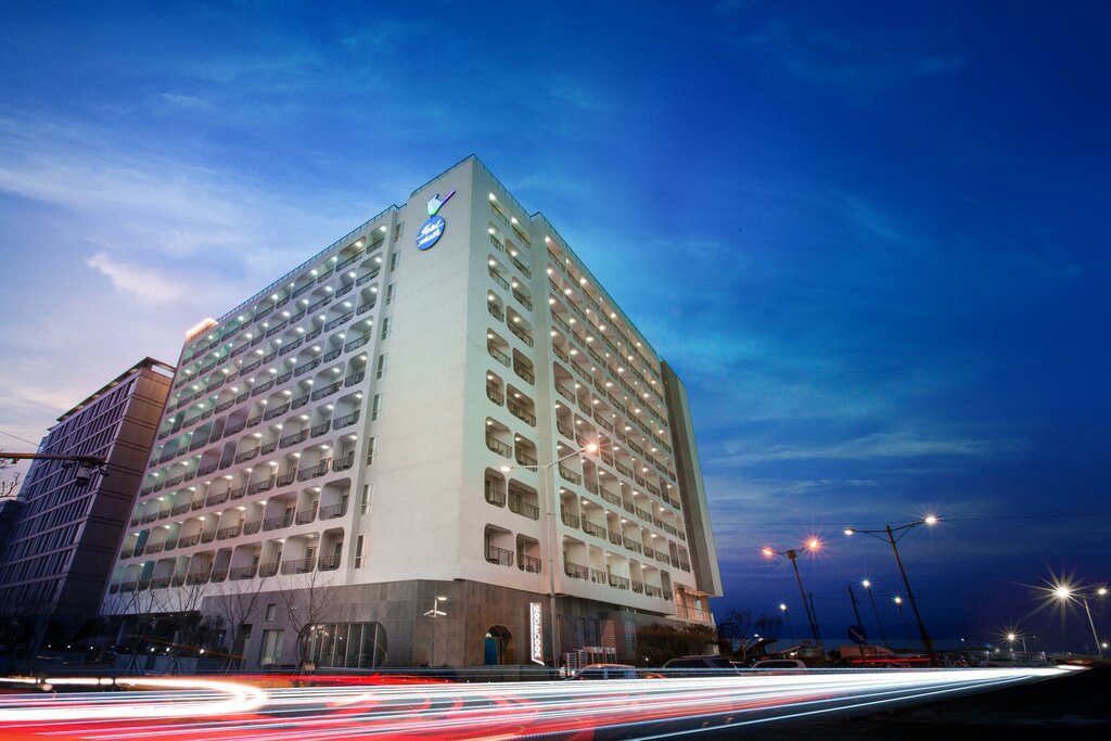 Otel Whistle Lark, Dünya, foto