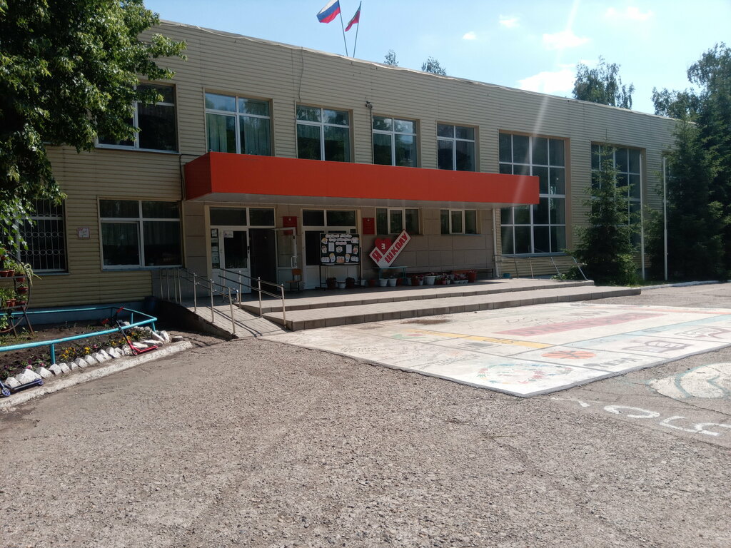Ortaokul Средняя общеобразовательная школа № 3, Naberejniye Çelny (Yar Çallı), foto