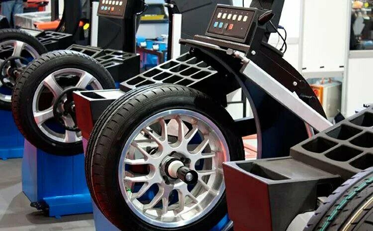 Oto lastik tamiri Tire service, Moskova, foto