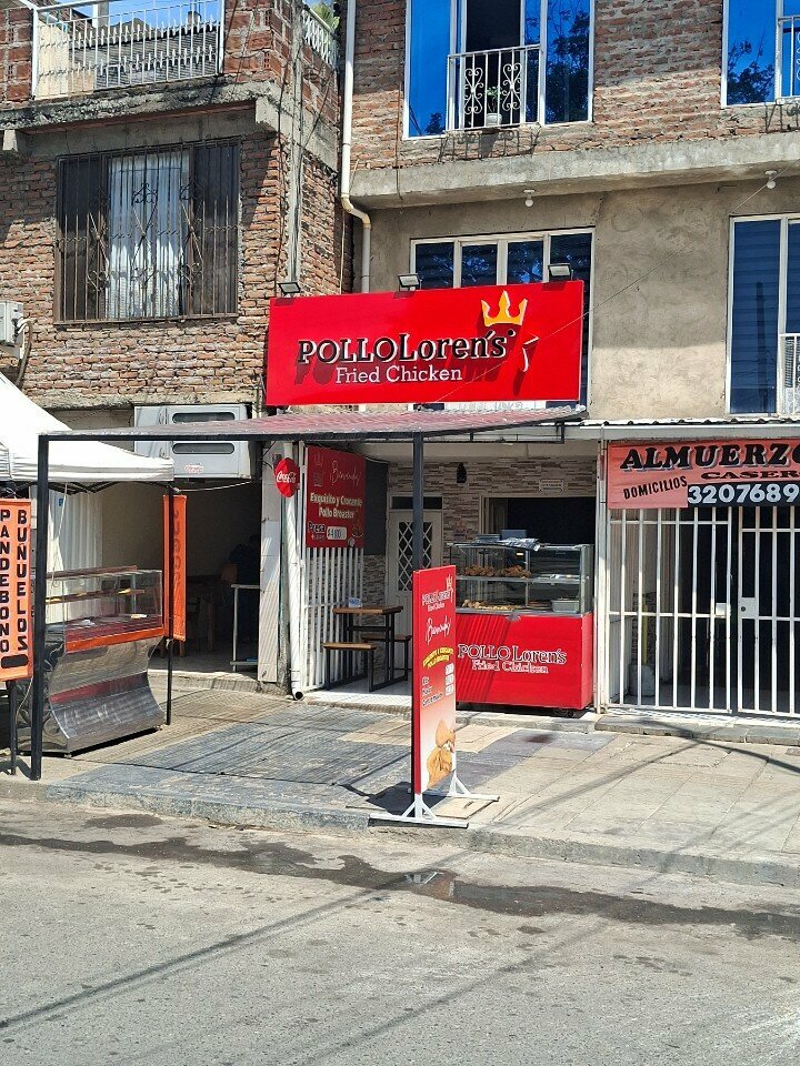 Kafe Pollo lorens, Cali, foto