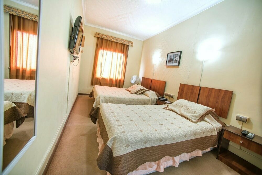 Otel Hotel Sahara Inn, Santiago, foto