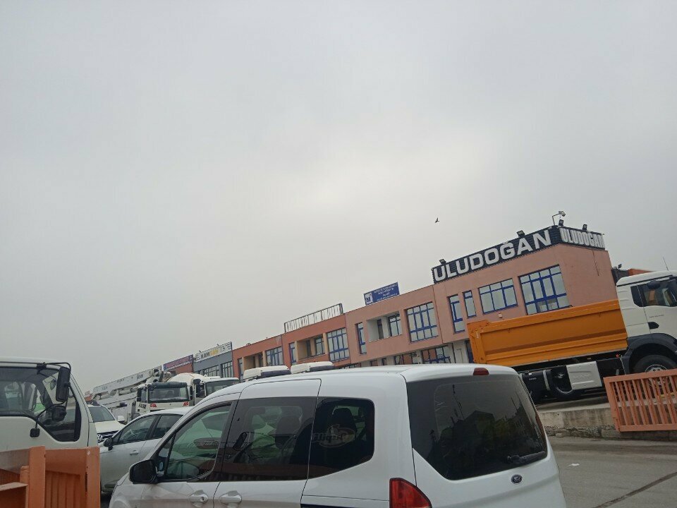 Kamyon ve ağır vasıta satış ve servis firmaları Terzioğlu İş Makinaları Otomotiv İnşaat, Ankara, foto