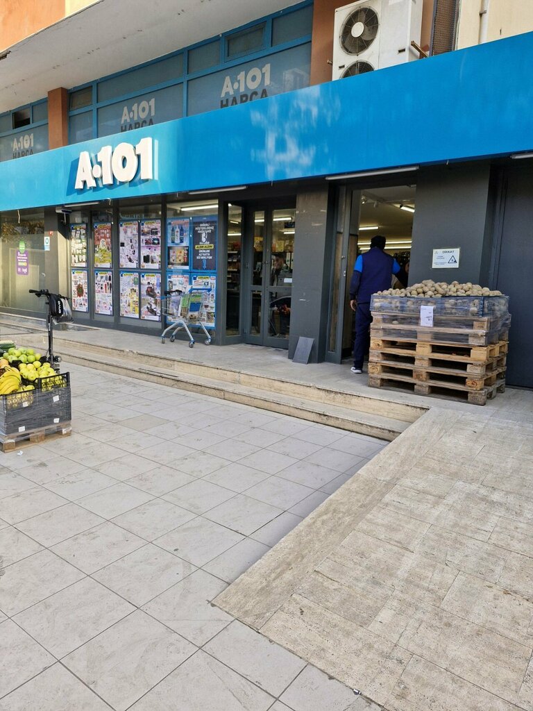 Süpermarket A 101, İstanbul, foto