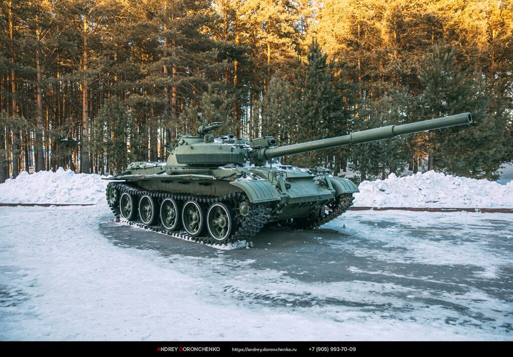 Teknoloji anıtı Танк Т-62, Prokopyevsk, foto