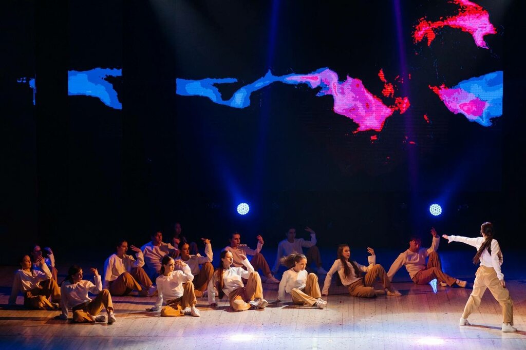 Dans okulları Show Band R, Cheboksary, foto