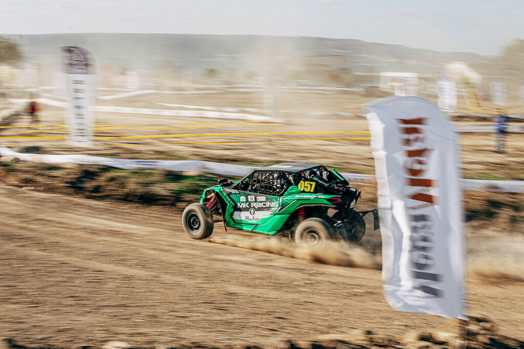 Spor kulüpleri İsoff İstanbul Off-Road Kulübü, İstanbul, foto