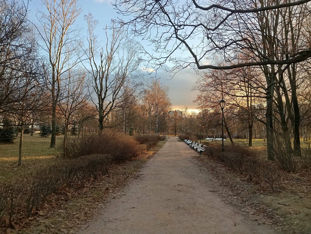 Turistik yerler Аллея памяти, Saint‑Petersburg, foto