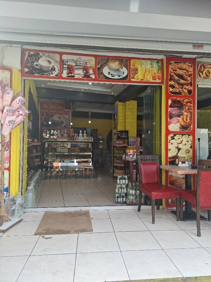 Ekmek fırını Karşıyaka Acarlar Unlu Mamulleri, İzmir, foto