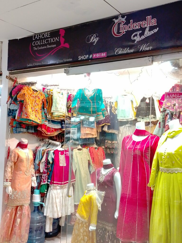 Dış giyim mağazası Lahore collection, Karaçi, foto