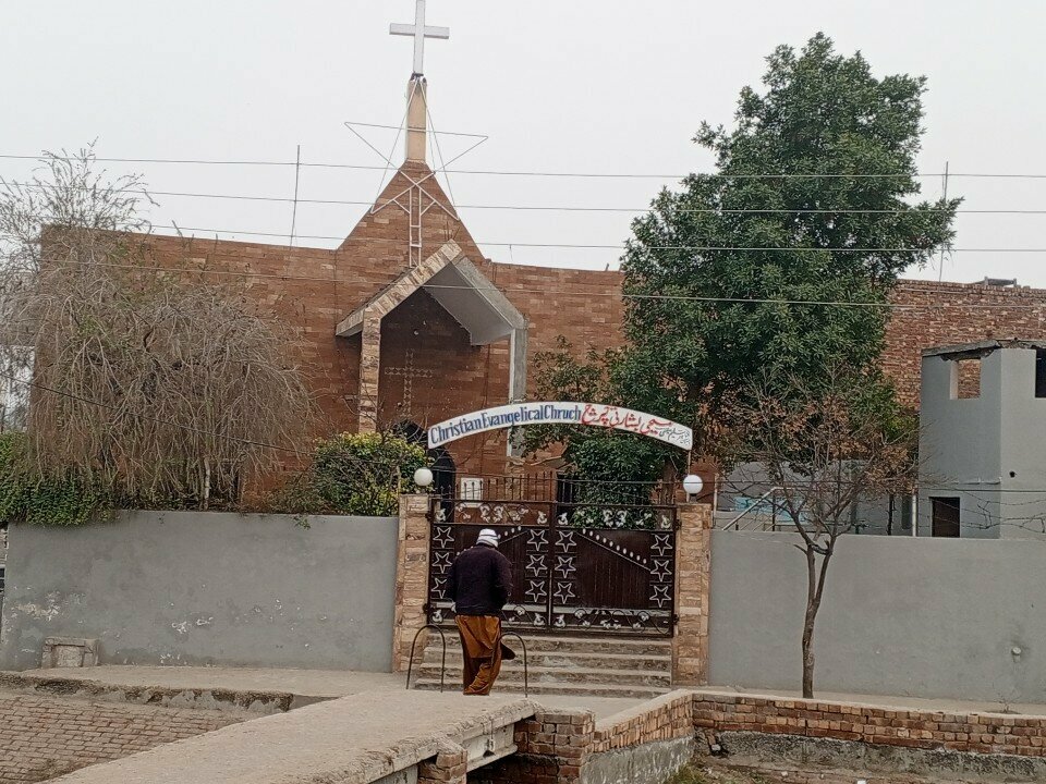 Protestan kilisesi Christian Evangelical Basharti Church, Lahor, foto