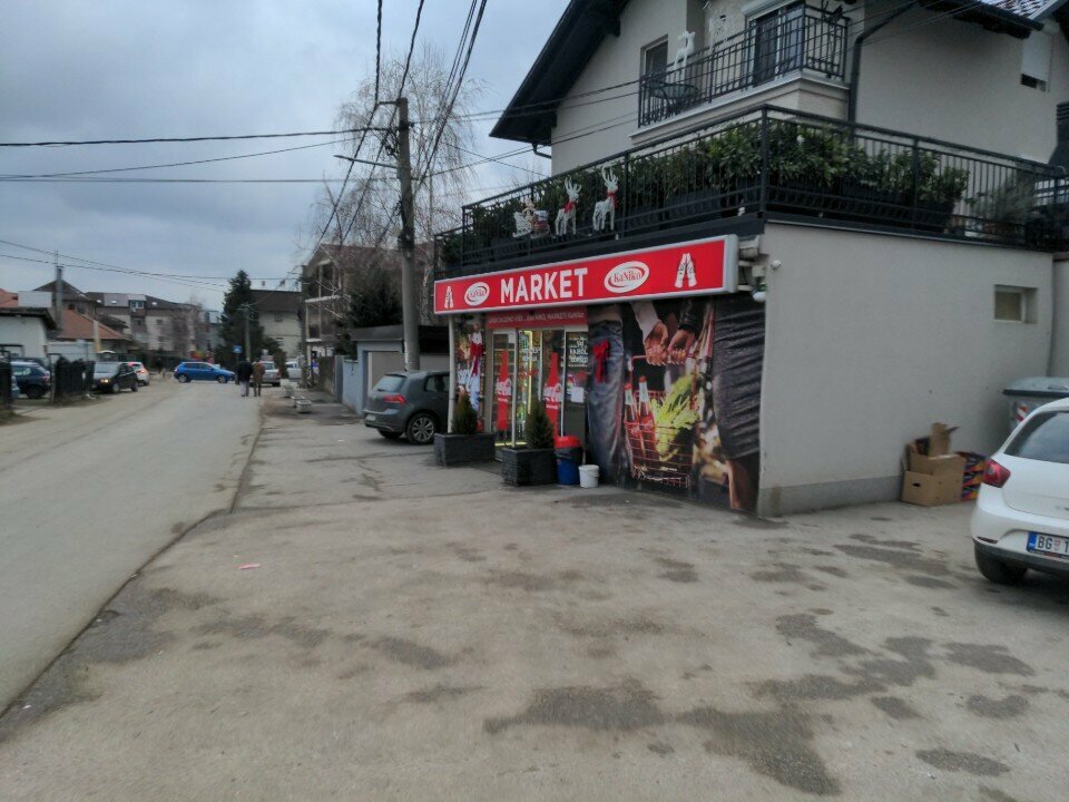 Süpermarket Kaniko Market, Belgrad, foto