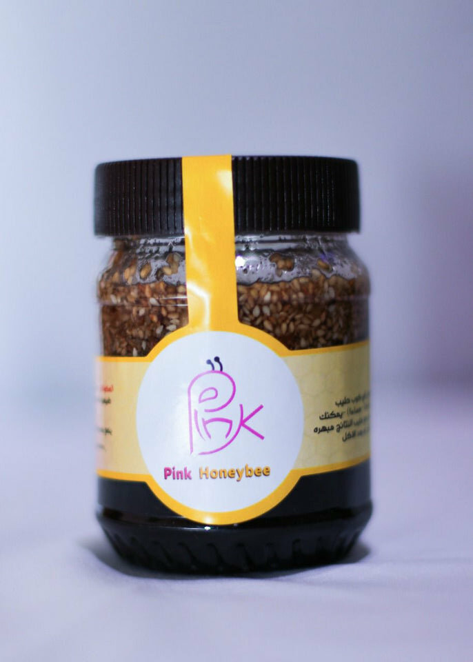 Bal ve arıcılık firmaları Pink Honeybee, Ummül‑Kayveyn Emirliği, foto