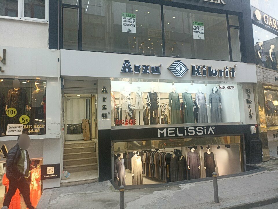 Giyim mağazası Arzum Kibrit, İstanbul, foto