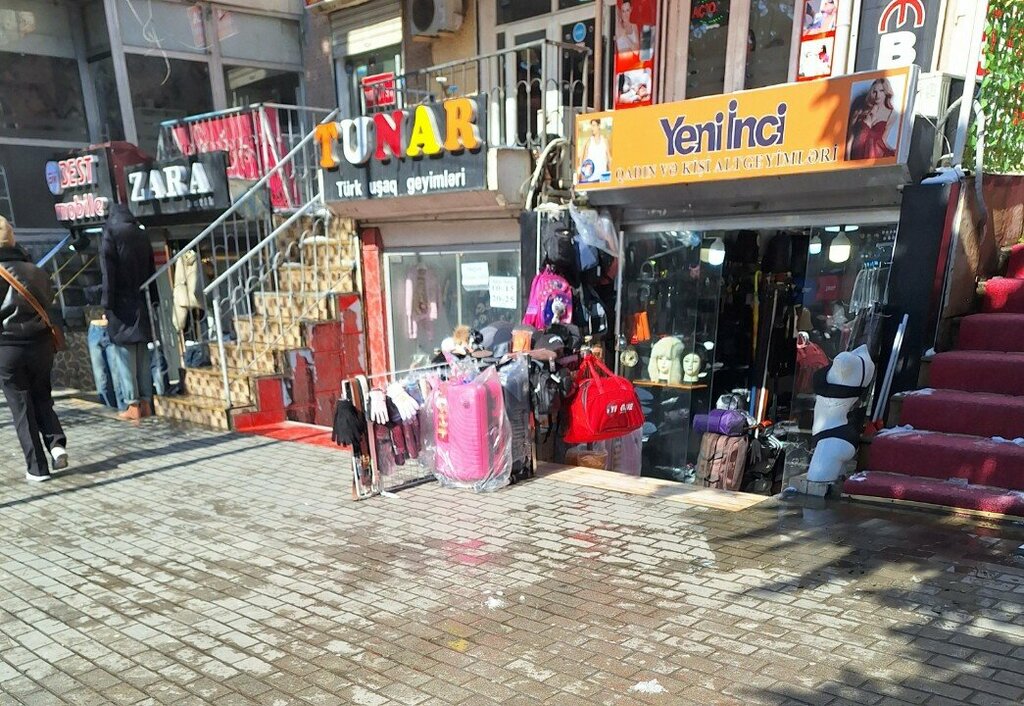 Giyim mağazası Yeni Inci, Bakü, foto
