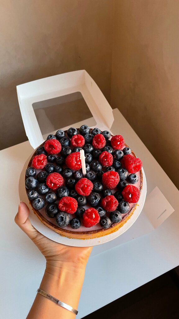 Özel pasta siparişi Kom. cakes by Карина, Soçi, foto