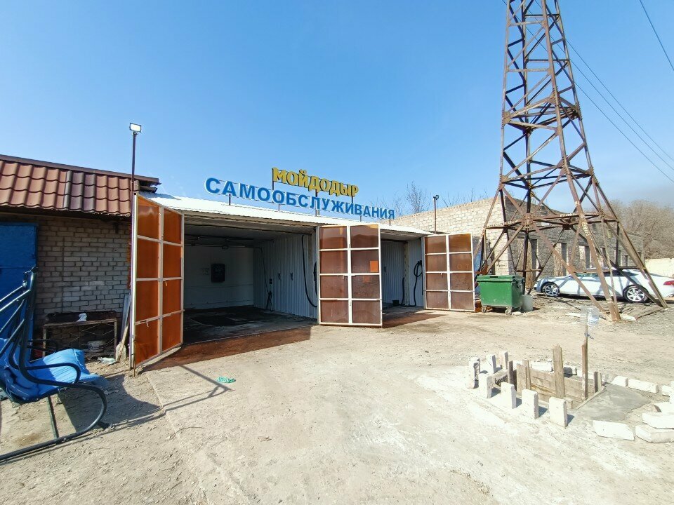 Oto yıkama Мойдодыр, Astrahan, foto