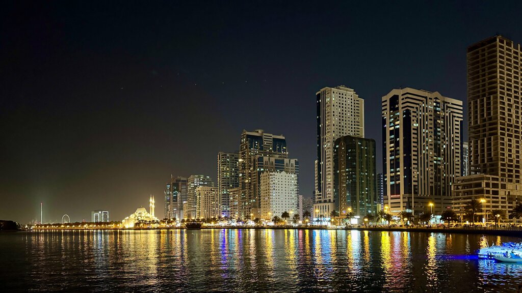 Cami Alaqroubi Mosque, Sharjah, foto