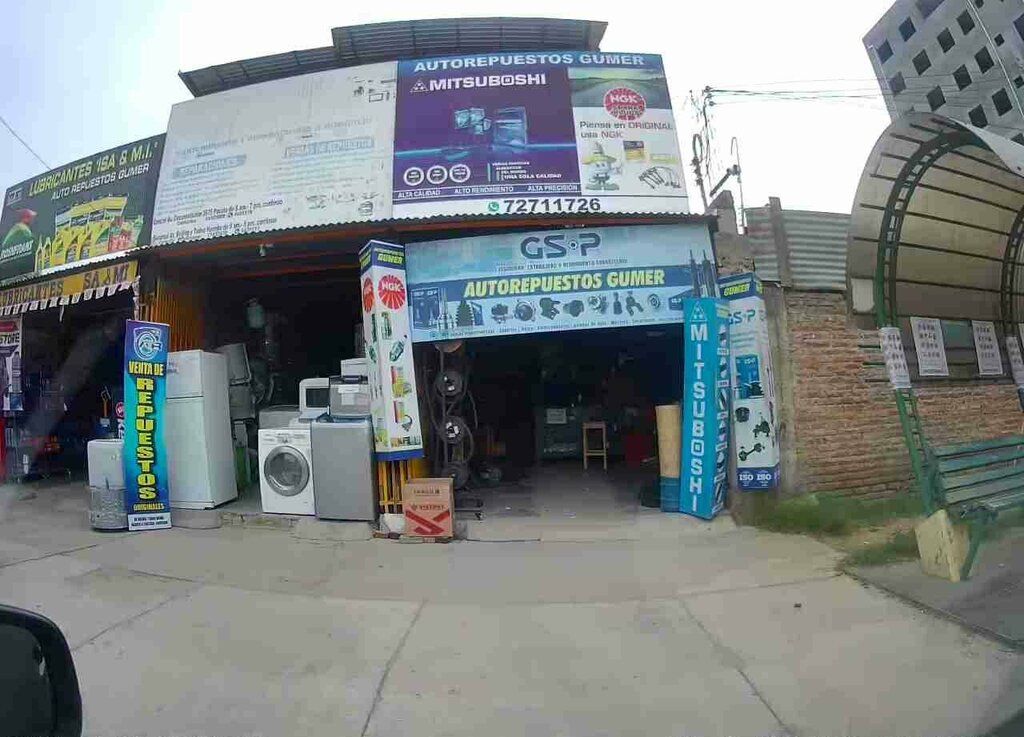 Motosiklet yedek parçaları Auto repuestos Gumer, Cochabamba, foto