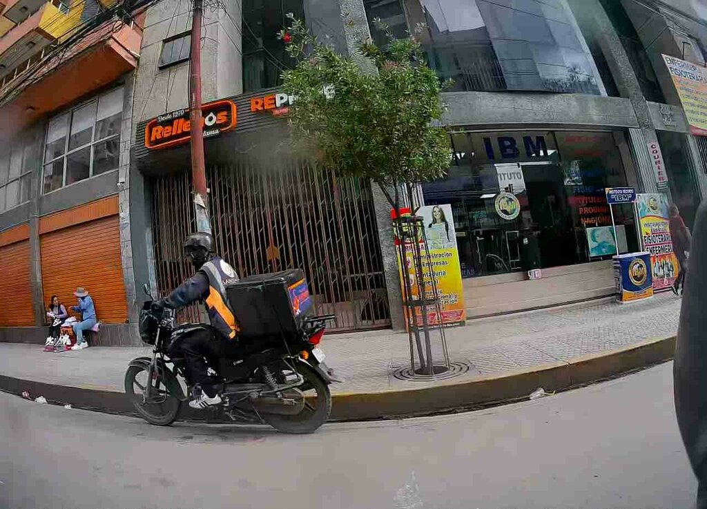 Meslek yüksekokulu Ibm, Cochabamba, foto